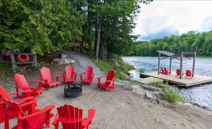 Aisling Lakehouse - A Private Muskoka Experience! - Ontario