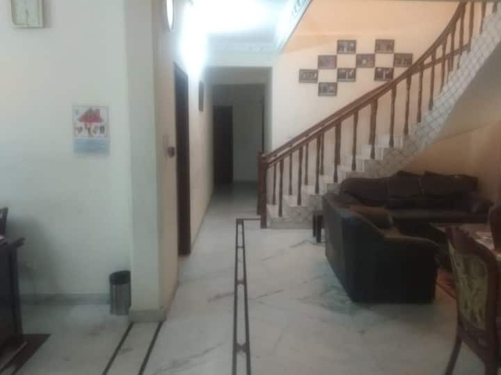 6 Bhk Guesthouse Banjara Hills - Hyderabad