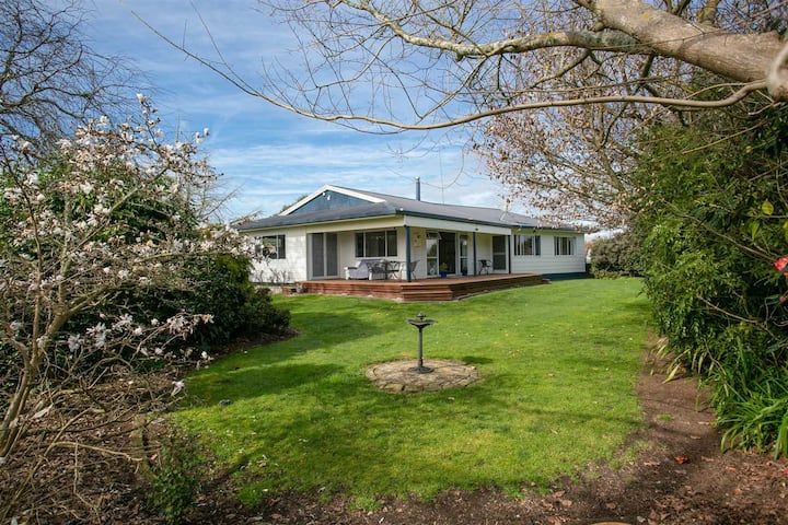 Perfect Place For Mystery Creek Fieldays - 