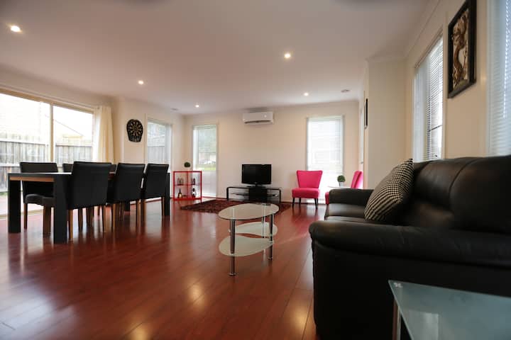 The Perfect Home Close To Chadstone-jim's House - Box Hill