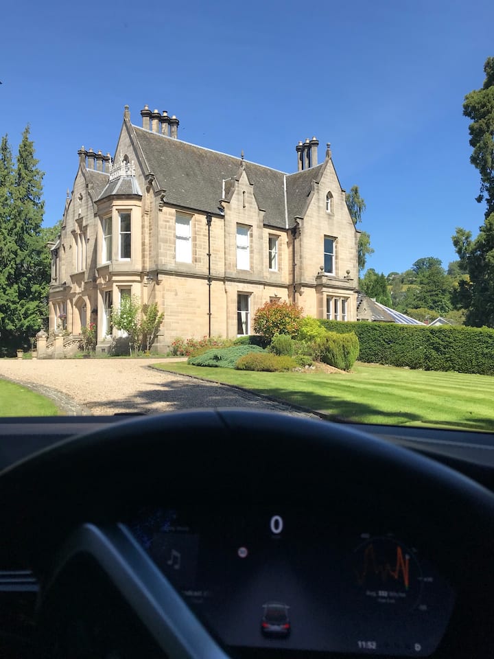 Neo Jacobite Home In 1.5 Acres Near Stirling - Stirling