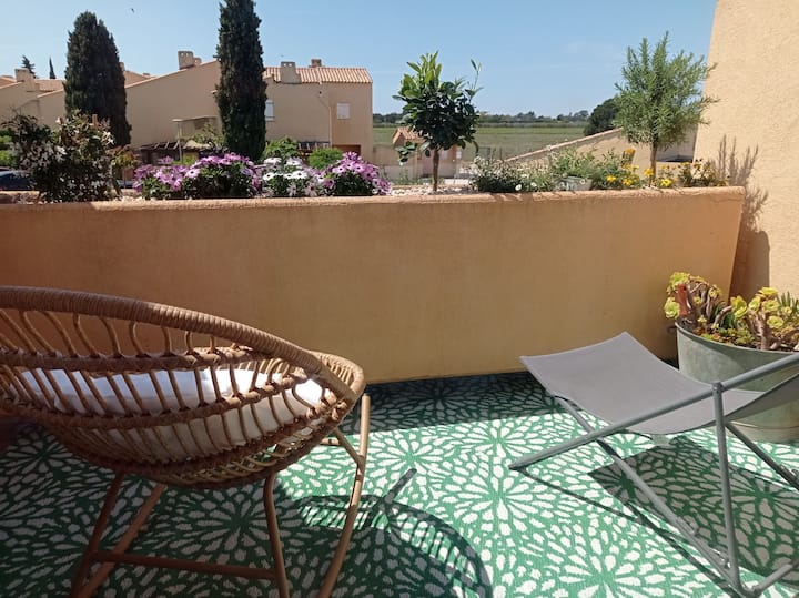 Charmant Studio à 1km Du Port Et Des Plages, Calme - La Londe-les-Maures