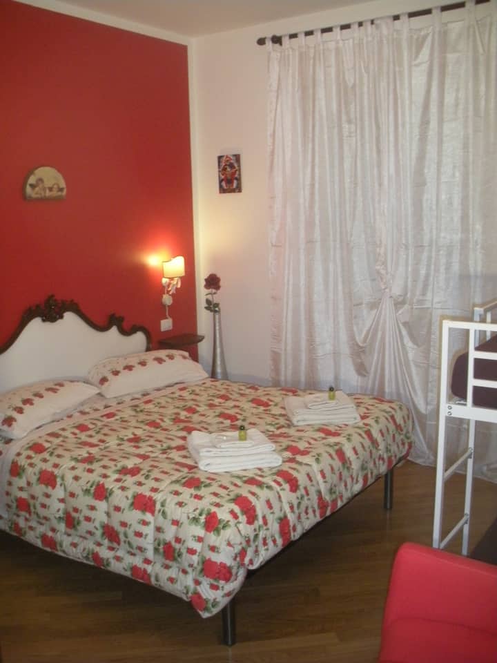 Camera Quadrupla Corallo Con Bagno Interno - Grottammare
