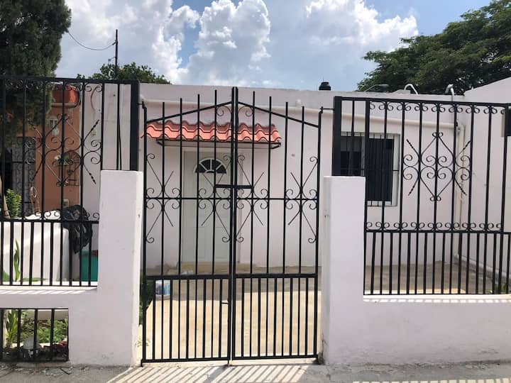 Hermosa Casa Completa Yucateca - Mérida
