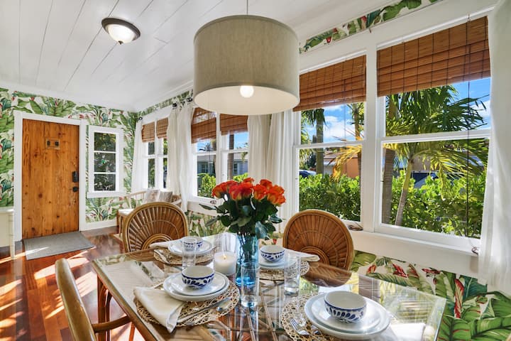 Casa Cielo Walk To Intracoastal & Antique Shops - Palm Beach, FL