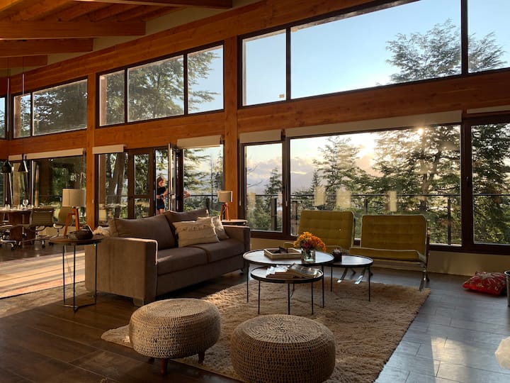 Vista Panorámica, Estilo Moderno, Muy Arbolada - Villa La Angostura