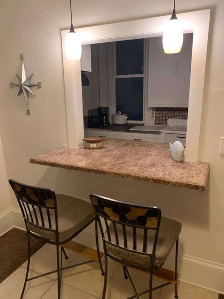 Downtown Loft In The Mora! - Port Clinton, OH