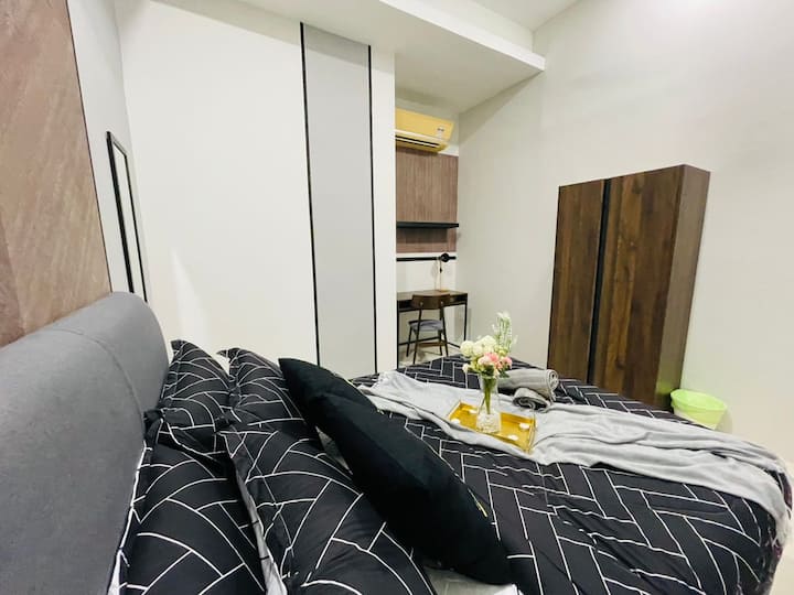 #N2~work-friendly Bedroom~fast Wi-fi(sharebath) - 프탈링자야