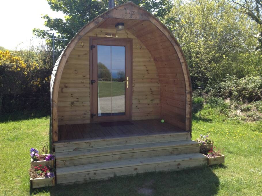 Glamping Pod - with dedicated toilet and shower - Huts for Rent in New ...