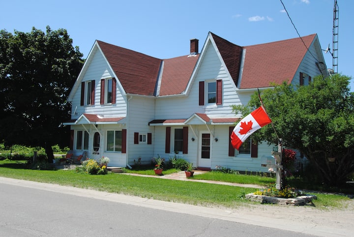 Summer Time In Lake Country - Orillia