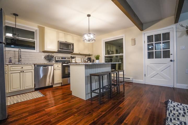 12 Best Pet-Friendly Cabins Near Bushkill Falls, Pennsylvania - Updated ...