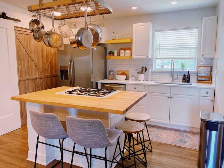 Newly Remodeled Private Guest House With Pool - Anna Maria Island, FL
