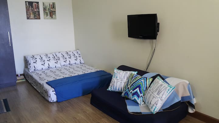 Your Home Away From Home Near Slex And Airport - Parañaque