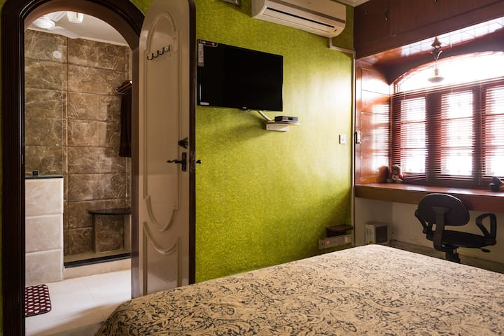 Malbrozb&b [Superior Room] - New Delhi