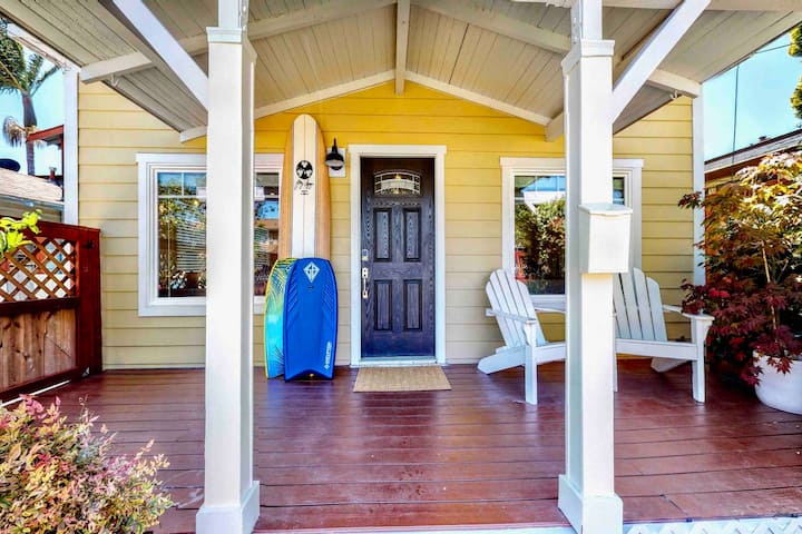Surfrider Bungalow - Walk To Downtown + Beach! - Ventura, CA