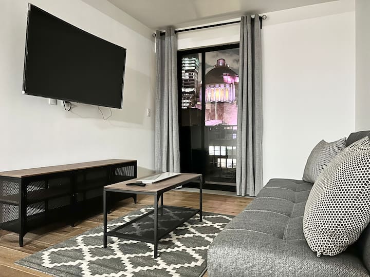 Luxury Apartment With City Skyline Views - Mexico City