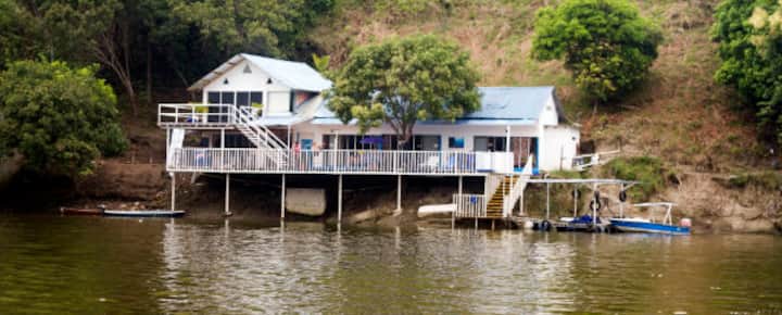 Atlantic House On The Leak! - Huila