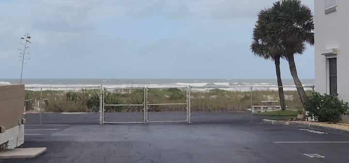 Cocoa Beach Front Building With Pool 30 Day Min - Brevard County, FL