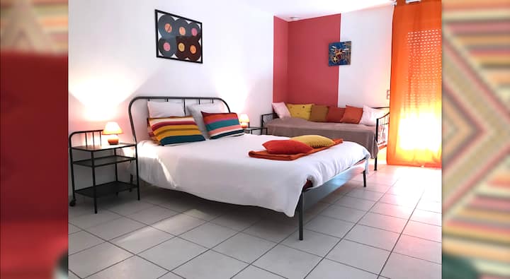 Chambre Avec Sdb Privée Dans Maison De Type 5 - Chinon