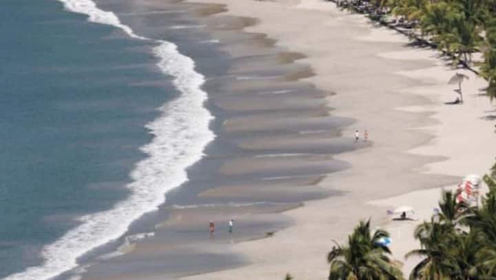 Zihuatanejo, Playa La Ropa, Villa Del Sol  #5-b - Zihuatanejo