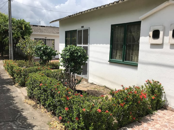 Casa De Ambiente Familiar Para Trabajo O Descanso - Flandes