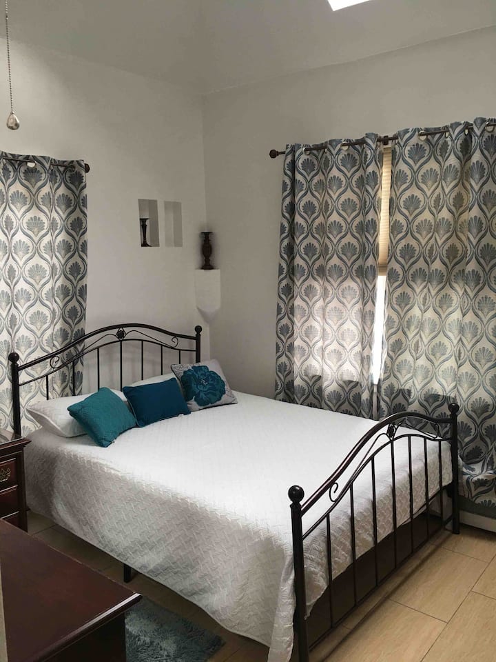 Renovated 2 Bedroom Apartment - Queens, NY