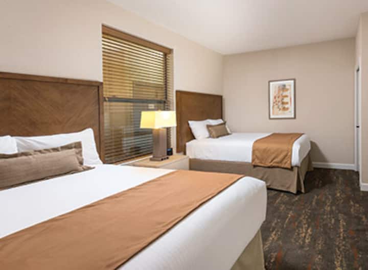 Two-bedroom Condo - 4 Beds, Sleeps 8! Marble Falls - Marble Falls, TX