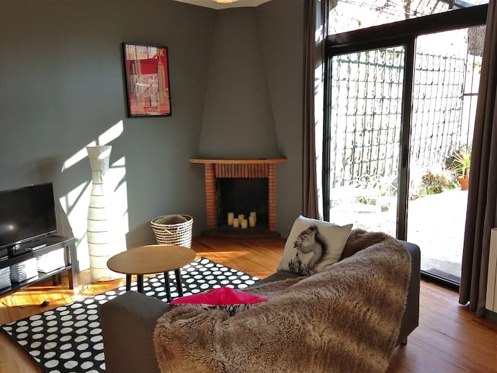 Cherbourg En Cotentin, Maison Avec Terrasse - ibis budget Cherbourg - La Glacerie
