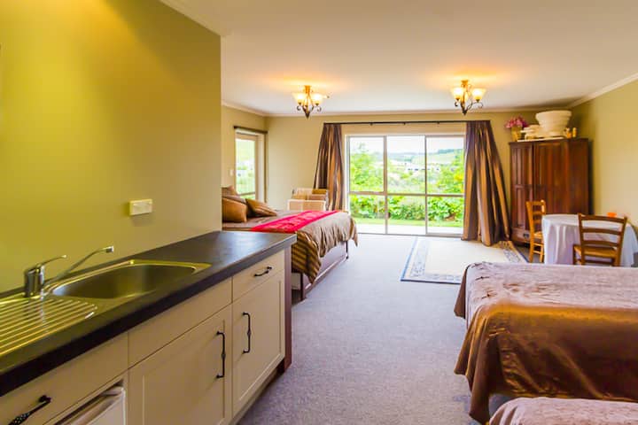 Peace And Tranquility At Waioroi. - Tauranga