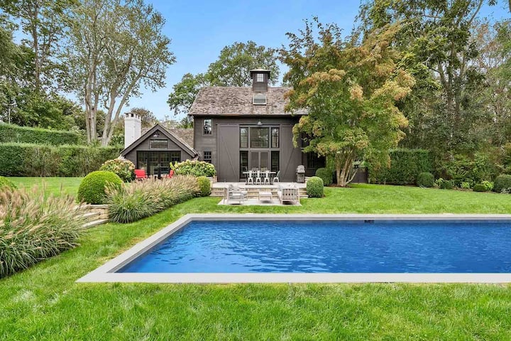 Bridgehampton Dream Vacation! Your Luxe Farm House - Bridgehampton, NY