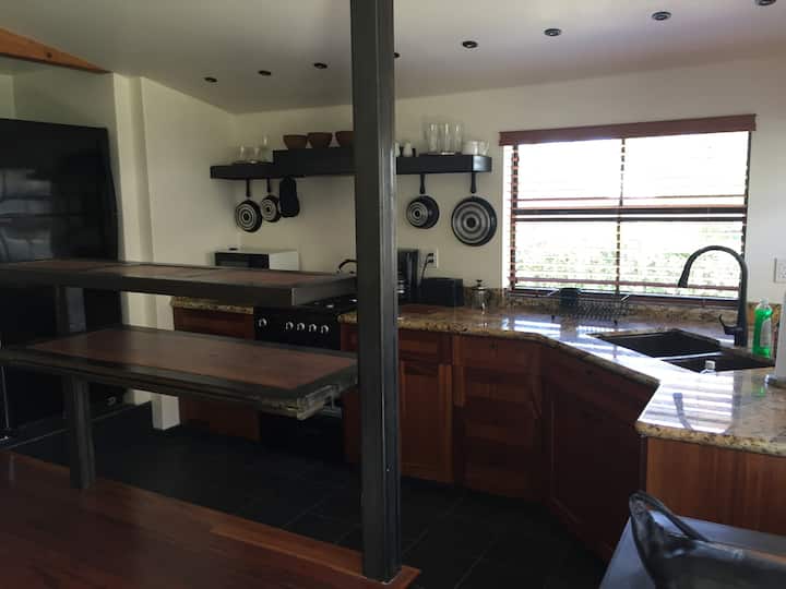 Perfect For Long Term Stay - Santa Barbara, CA