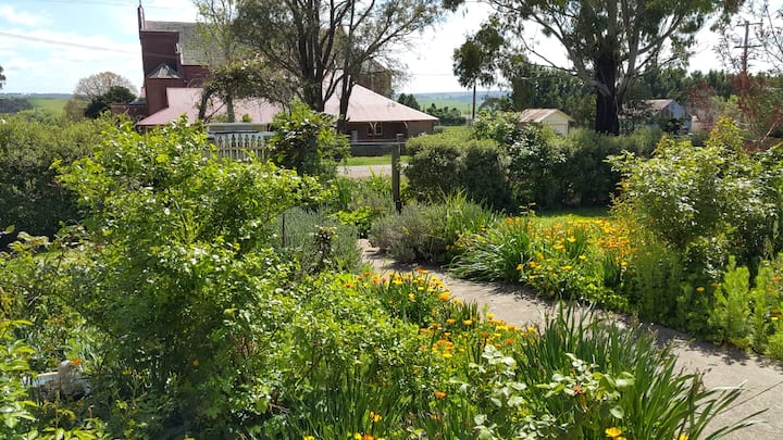 Ophelia's Creek Cottage In Taralga Village - Taralga