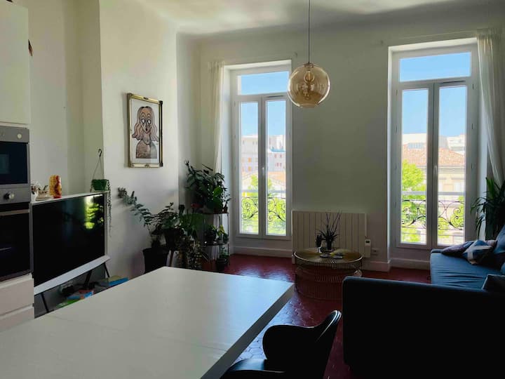 Appartement Marseillais Typique Et Moderne - Marseille