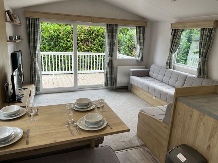1 Of 2 Caravans Next To Each Other . Caravan 2 - Clovelly Beach
