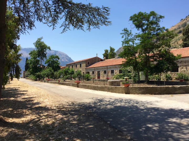 Camera Doppia Agriturismo Feudo Galefona - Castelbuono