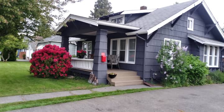 Country Style Home - Puyallup, WA