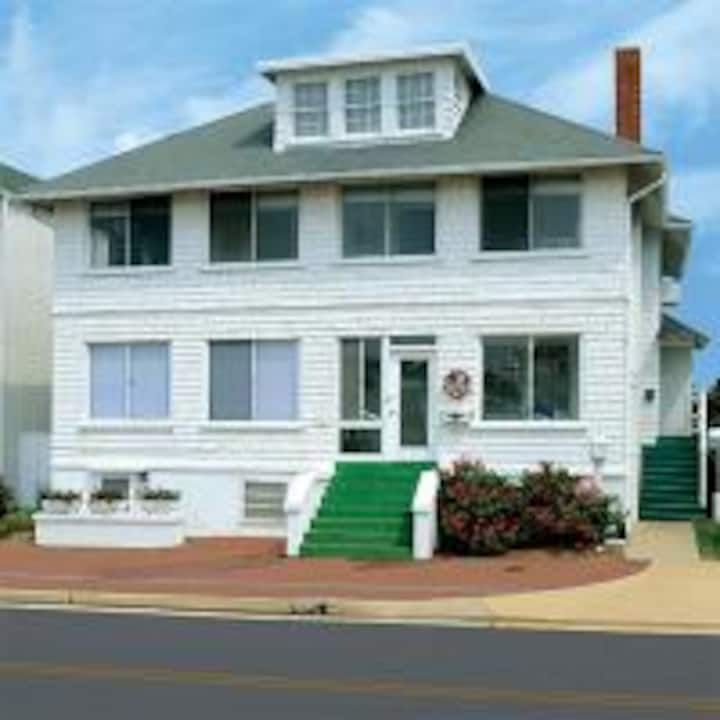 Ocean/beach Across The St-mrs. Johnson's - Virginia Beach, VA
