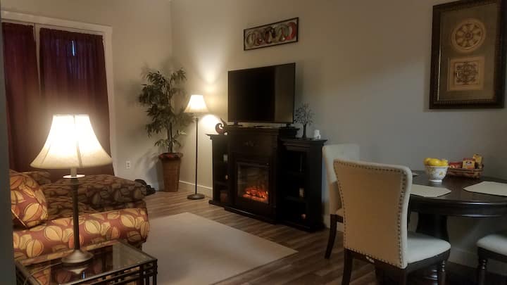 Executive 1 Bdr Apt In Safe And Secure Building. - Bangor, ME