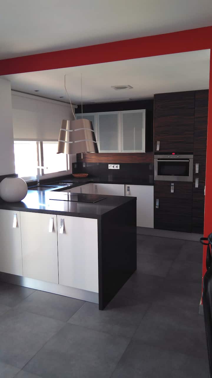 Playa De Gandía. Calle Barraques - Oliva