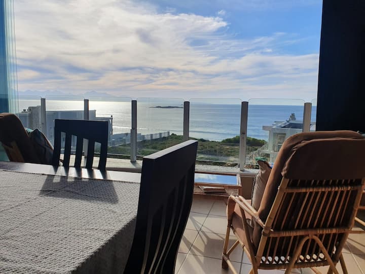 The Towers At Trio Beach View Apartment - Mossel Bay