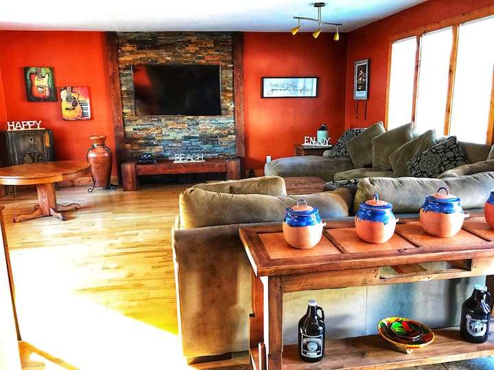 Toes In The Sand Beach House - Osoyoos