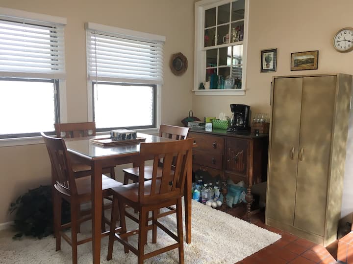 Pasadena House- 2 Single Beds&twin Xl - South Bend