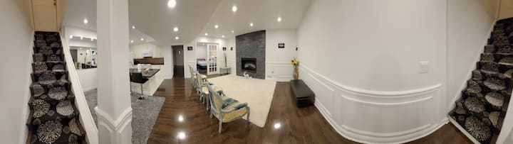 Kokoua Executive Suite - Stylish Basement Suite. - Bradford, ON, Canada
