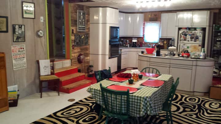 Experience Nashville Songwriting Workshops - Fairview, TN