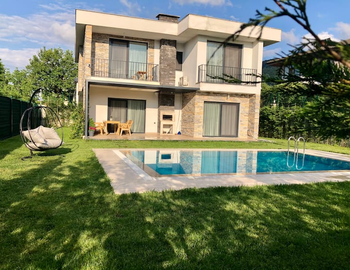 Sapanca Riverside Deluxe Isıtma Havuzlu Balance - Sapanca