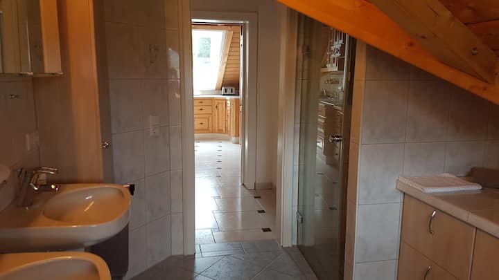 Gästezimmer Kamino, (Häusern), Ferienwohnung In Schöner Und Ruhiger Lage (1. Stock) - Rothaus