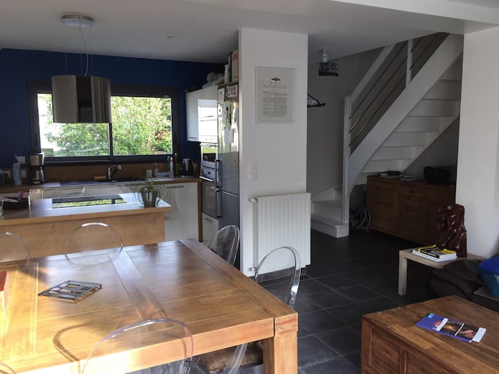 Maison Moderne Et Charmante De 5 Pièces A Nantes... - Nantes