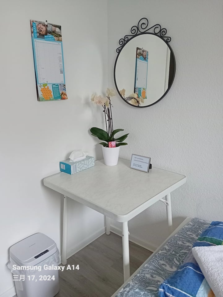 Schönes Zimmer In Top City Lage Von Frankfurt 307 - Frankfurt