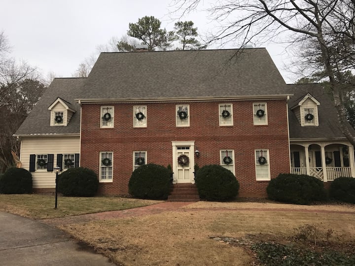 East Cobb Executive Residence With Tennis Court - Roswell, GA