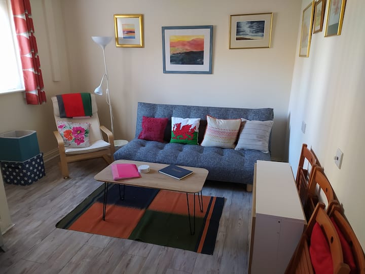 Juniper Lodge - Near Coastal Path & Ferry Terminal - Pembrokeshire